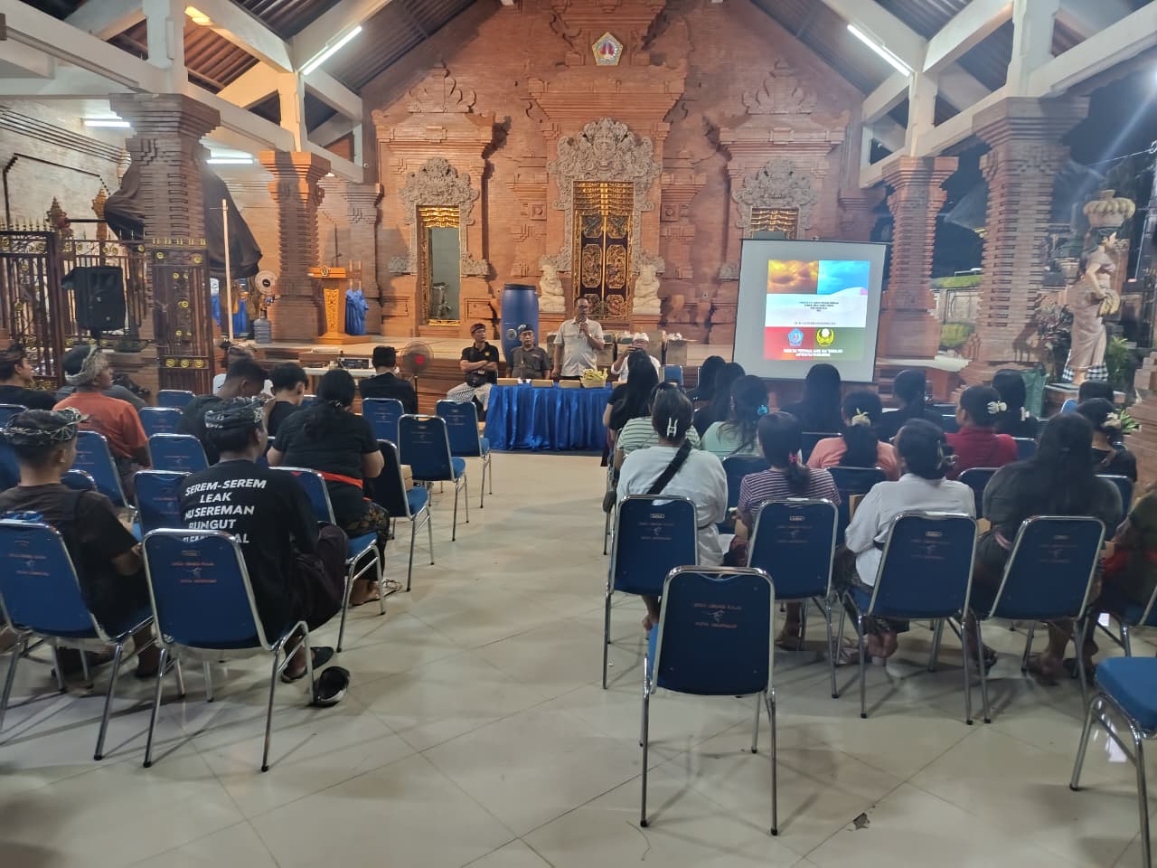Sosialisasi Pengelolaan Sampah Organik Berbasis Sumber di Balai Banjar ...